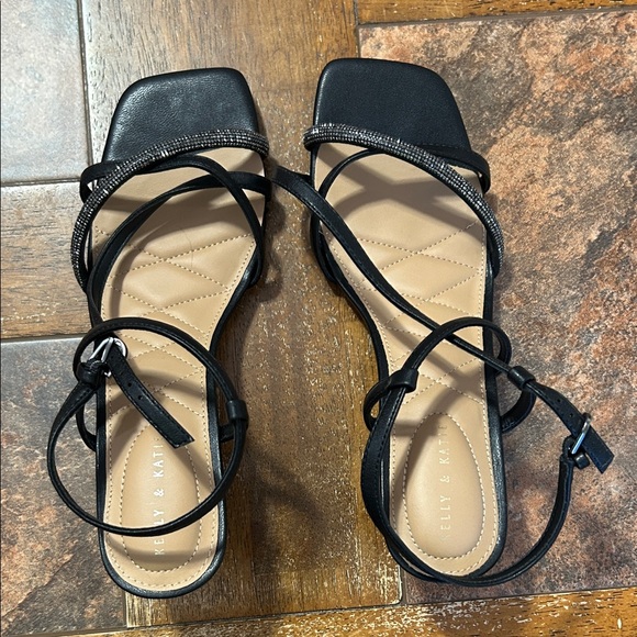 Kelly & Katie | Shoes | Kelly Katie Black Strappy Sandals With Sparkle ...